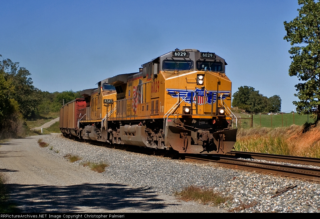 UP 6029 Leads KCS 2C-KCWE-29